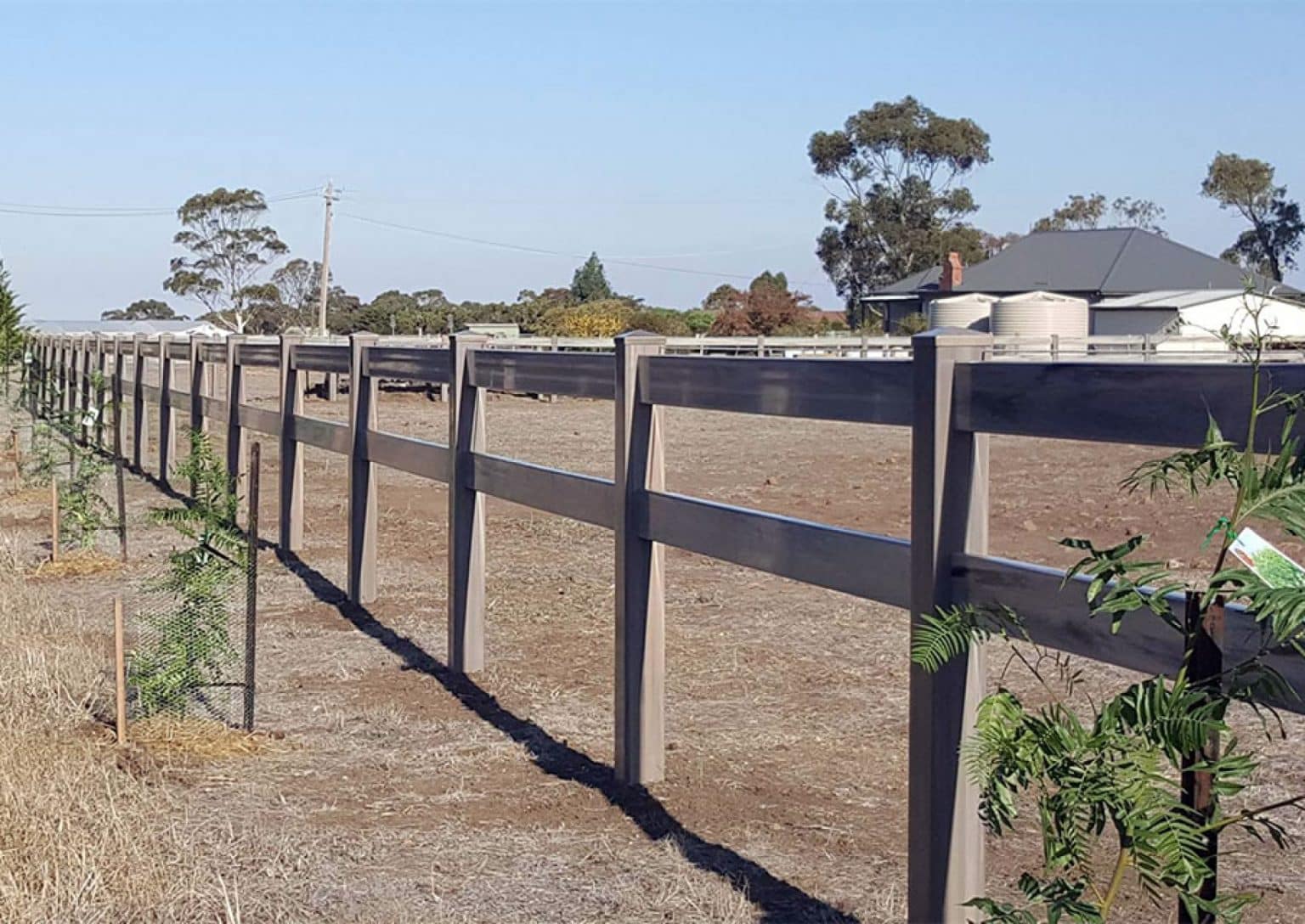 Timberline Woodgrain Pine - Think Fencing